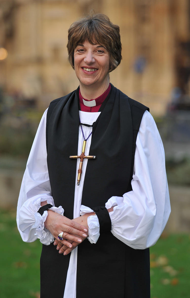 House of Lords prayers read by woman bishop for first time