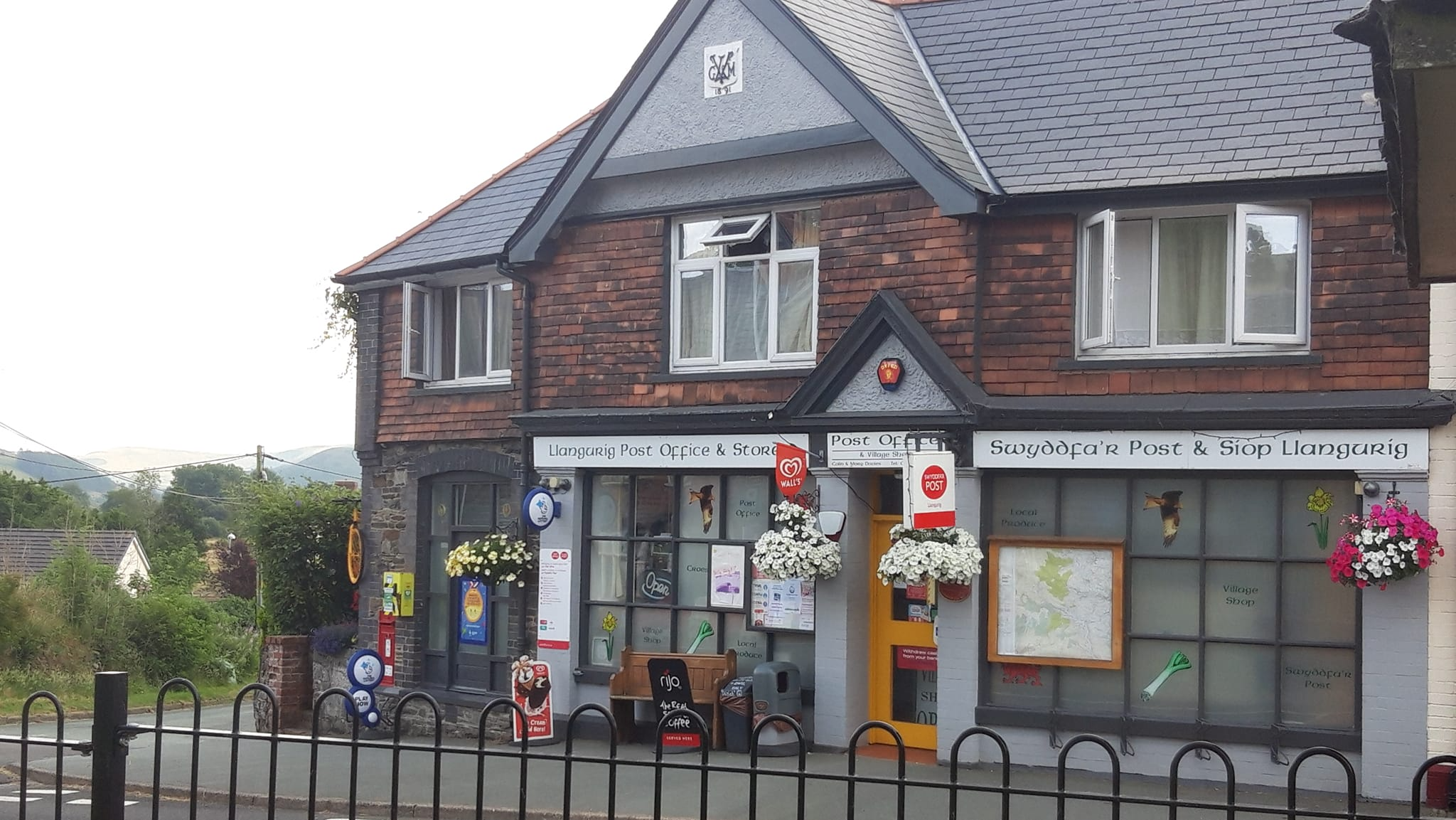 Away from the manger: Baby Jesus stolen from Powys nativity set