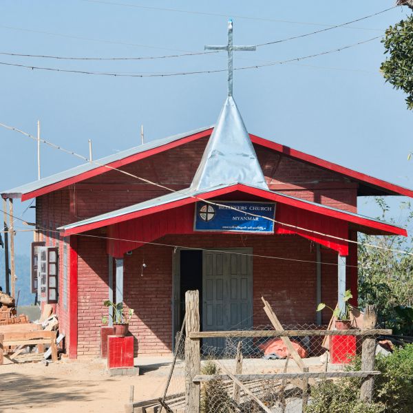 Myanmar churches ordered to cancel Christmas Day services