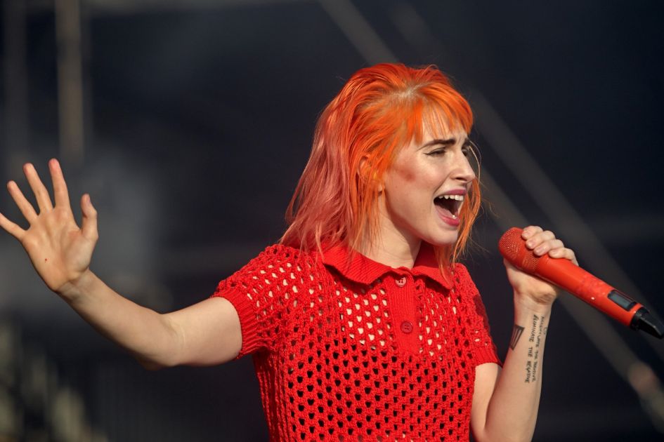 Paramore singer hopes Christian music industry ‘crumbles’ after Michael ...