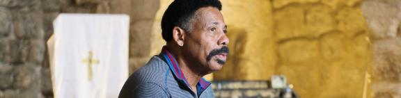 Pastor Tony Evans returns to preaching after stepping down over ...