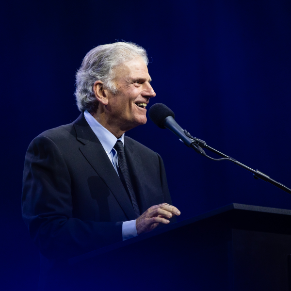 Franklin Graham to bring 'God Loves You' tour to Manchester in 2026