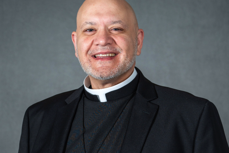 Exorcism podcast priest accused of grabbing young girl’s hair as dental ...