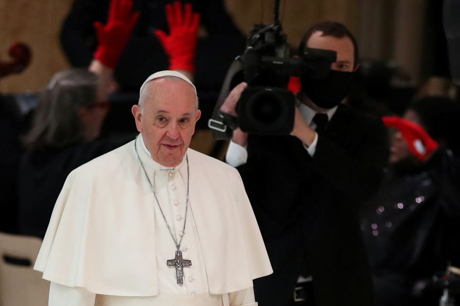 Pope Francis meets transgender community sheltering in Rome church