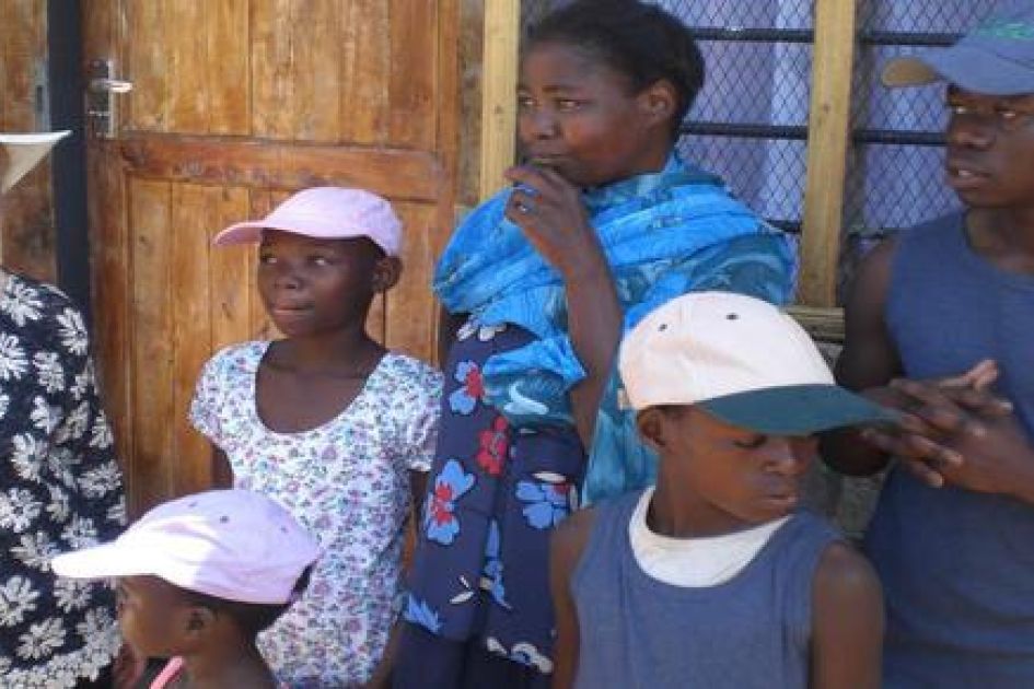 Churchgoer serves up sweet treat for homeless family in Kenya