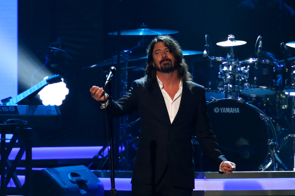 Foo Fighters singer Dave Grohl trolls Westboro Baptist Church with Bee ...