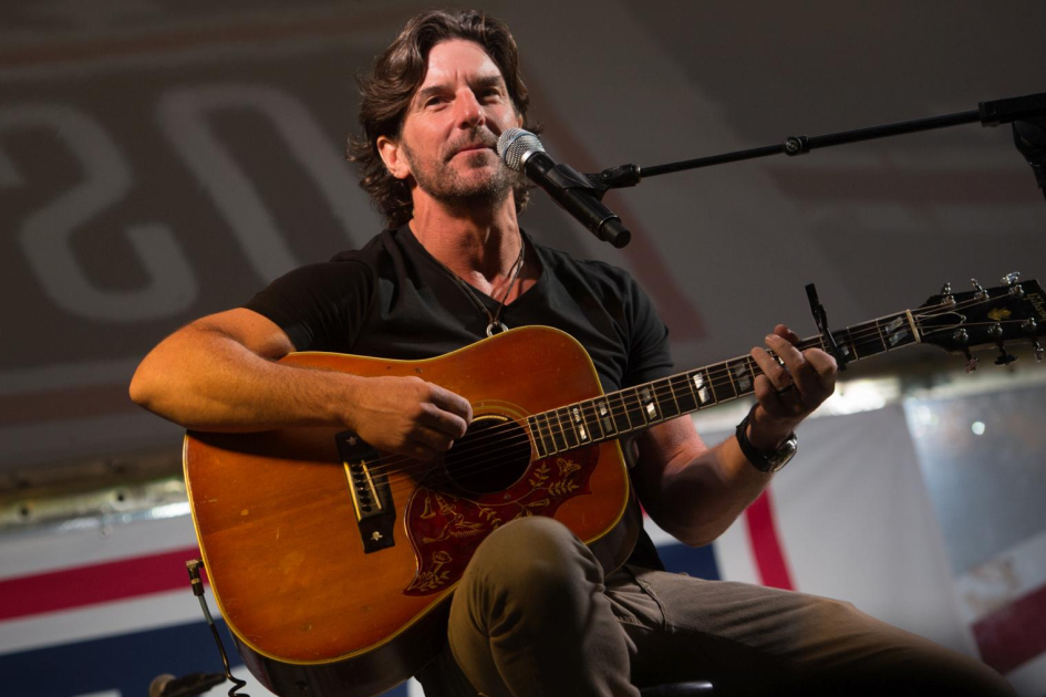Grammy-winning Christian songwriter killed in plane crash