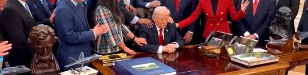 Christian leaders pray over Trump in Oval Office amid Iran conflict