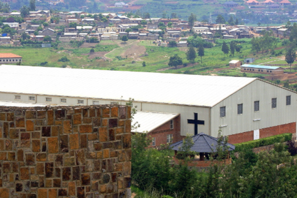 Rwandan churches shelter Burundian refugees