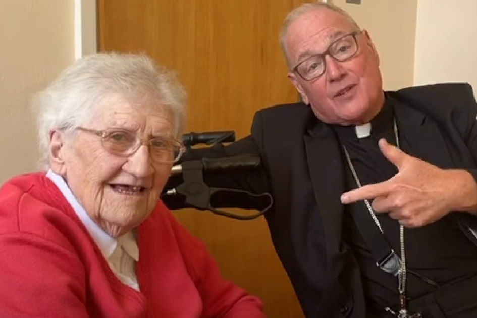 Cardinal visits 100-year-old nun who inspired his vocation