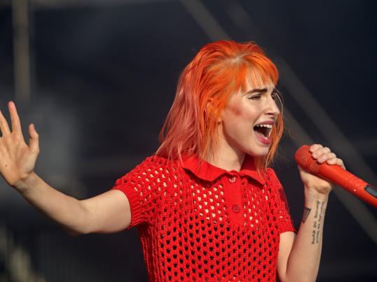 Paramore singer hopes Christian music industry ‘crumbles’ after Michael ...