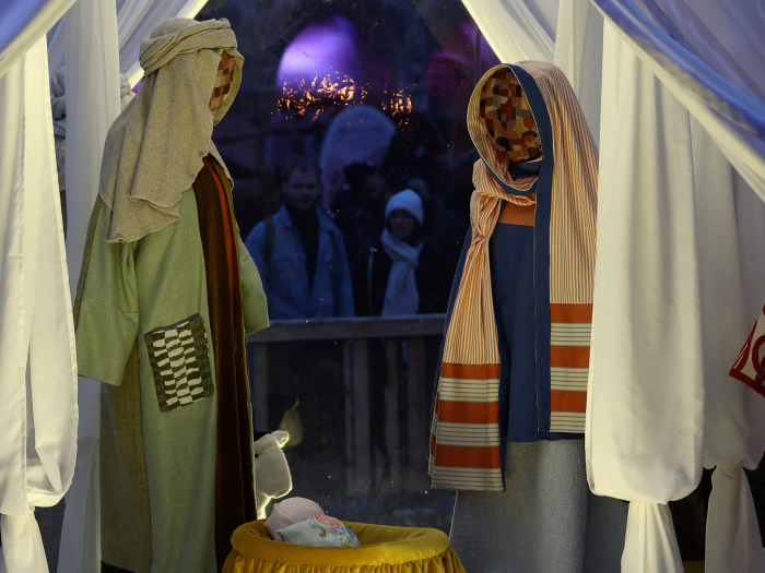 Controversial faceless Jesus figure stolen from nativity scene