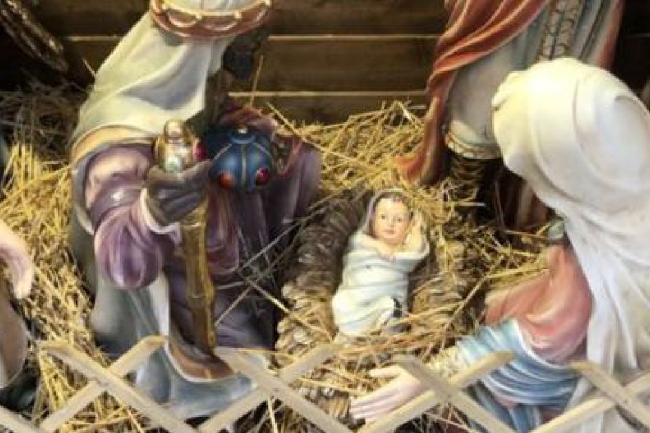 Stolen baby Jesus returned to crib