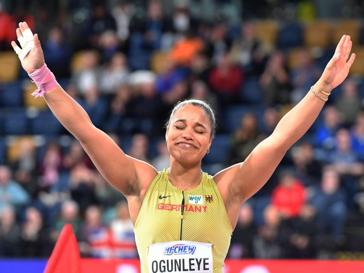 Gold medallist breaks into gospel song after Olympic win