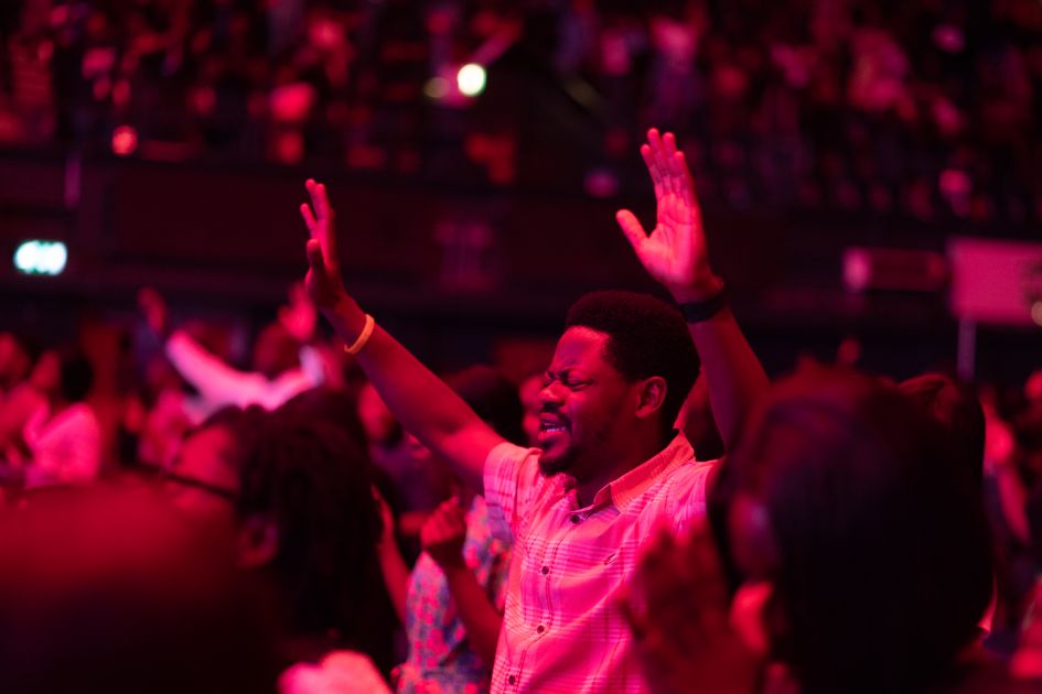Thousands pack out Wembley Arena for prayer conference