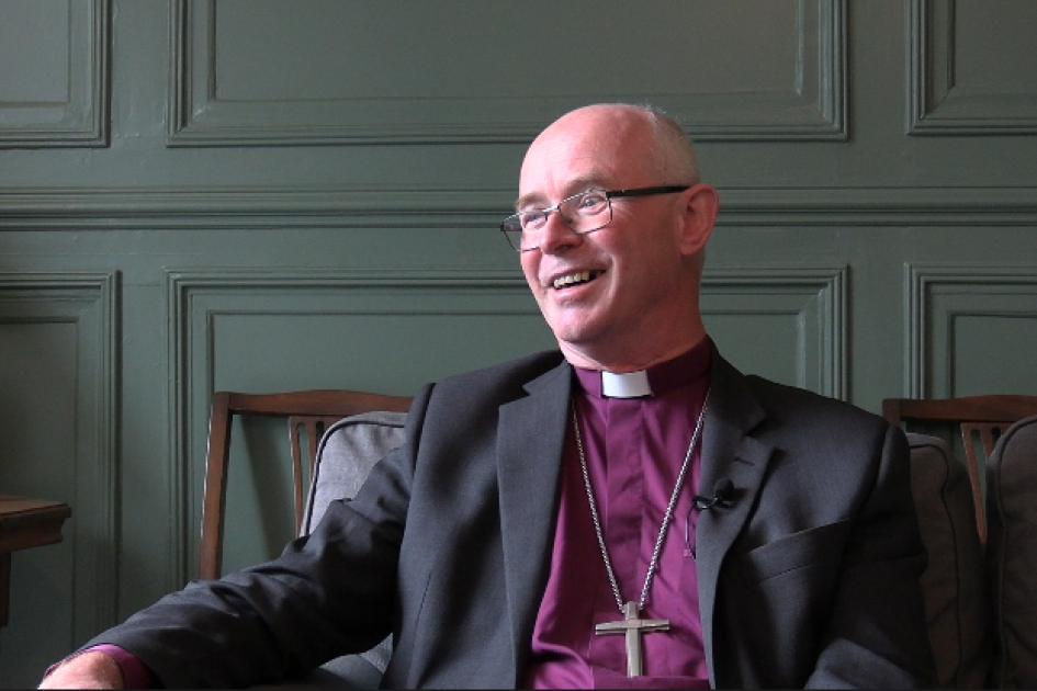 Bishop of Rochester announces retirement