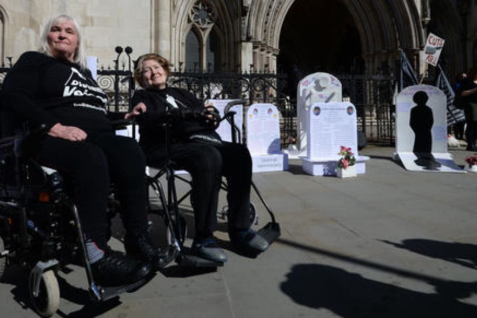 Christian campaigners protest as terminally-ill man challenges ...