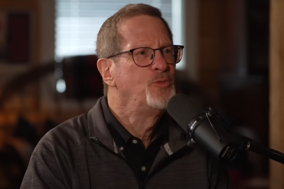 Pastor Lee Strobel calls out 'ugly sexual ethics' in Friends sitcom