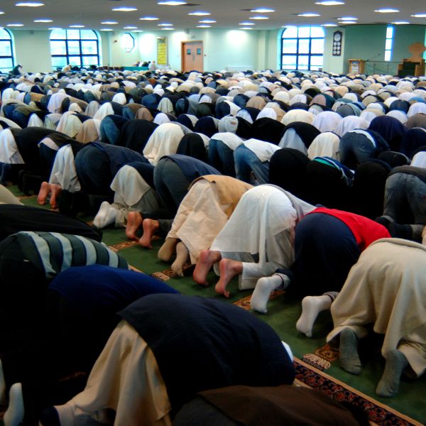 Philly church opens doors to Muslim community for weekly prayers