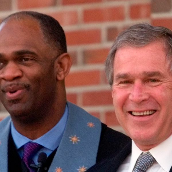 Pastor and former Bush adviser returns to pulpit after $3.6M fraud sentence