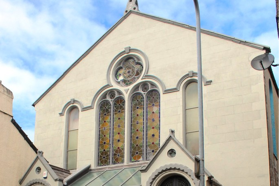Lightning-struck Welsh church continues to hold worship services