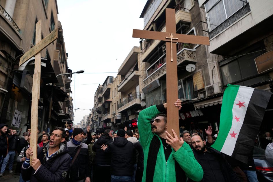 'We demand the rights of Christians': Protests in Damascus over ...