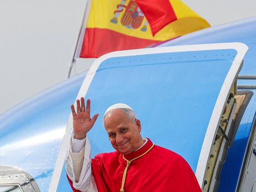 Real Madrid or FC Barcelona? Pope picks a side on arrival in Spain