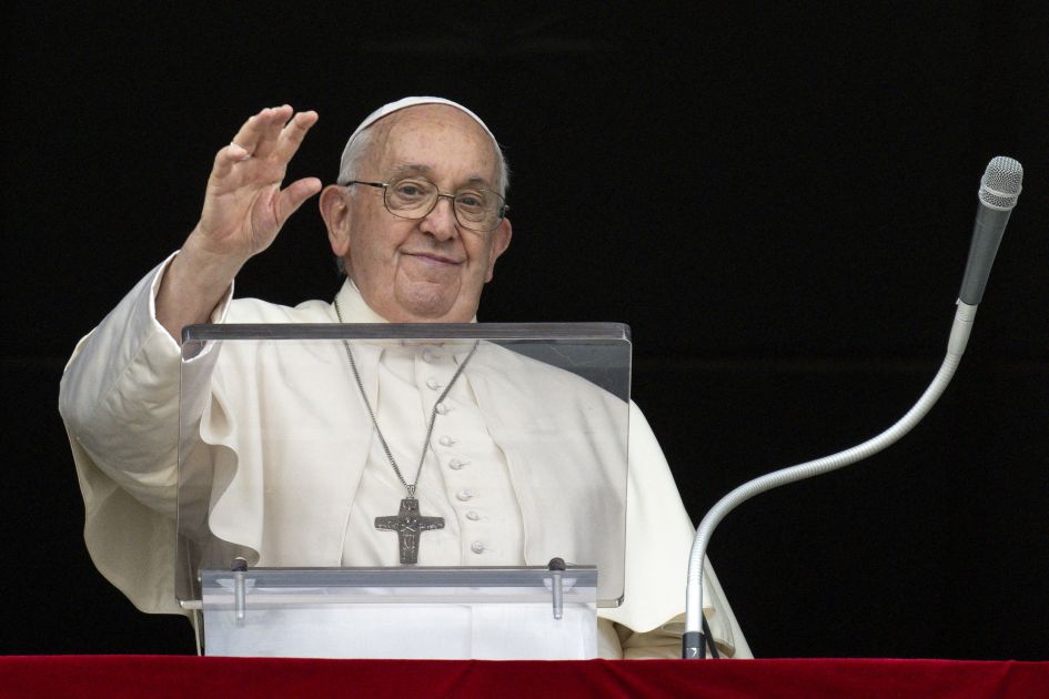 Vatican confirms ban on Catholics becoming Freemasons