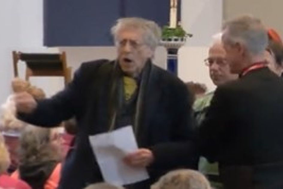 Piers Corbyn disrupts church service saying climate activists 'work for ...