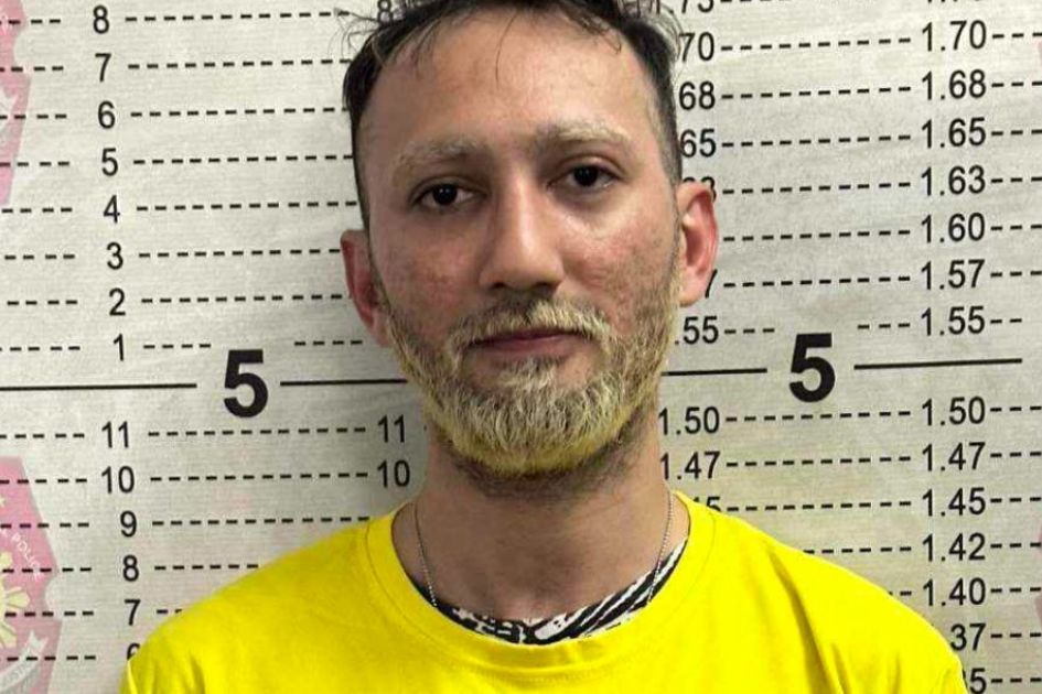 Jesus drag queen arrested under obscenity laws in Philippines