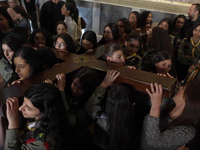 Israeli forces assault Christians at church of the Holy Sepulchre